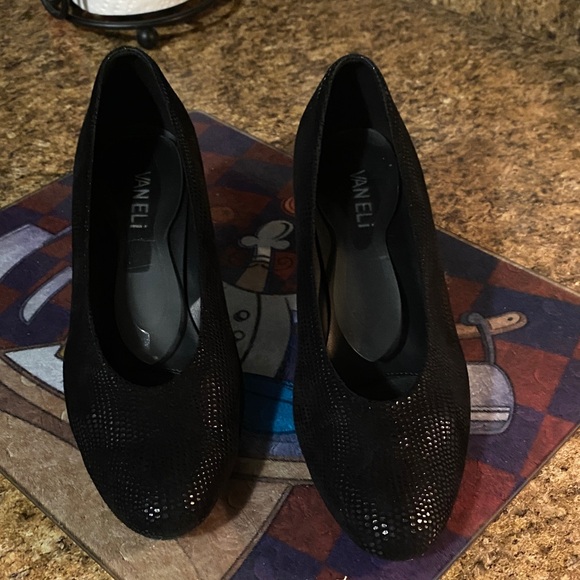 Vaneli | Shoes | Van Eli Suede Pumps | Poshmark